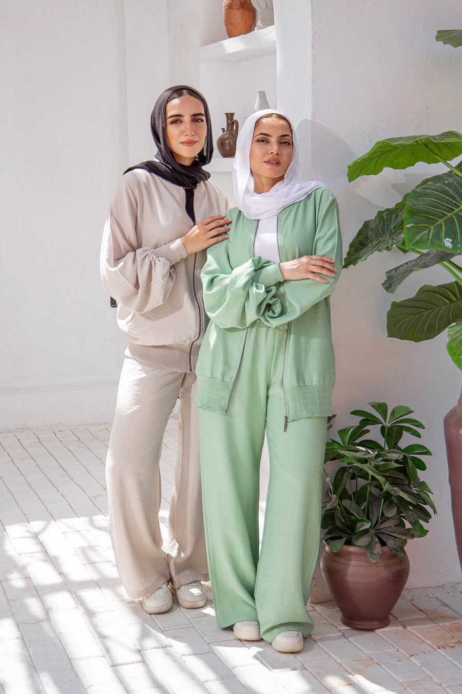 Sets – Glow Modest